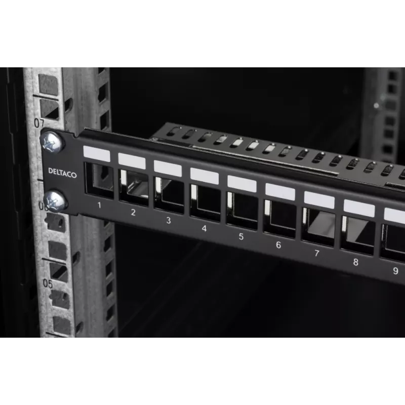19" Keystone patch panel, 24 ports, 1U, ground cable, metal