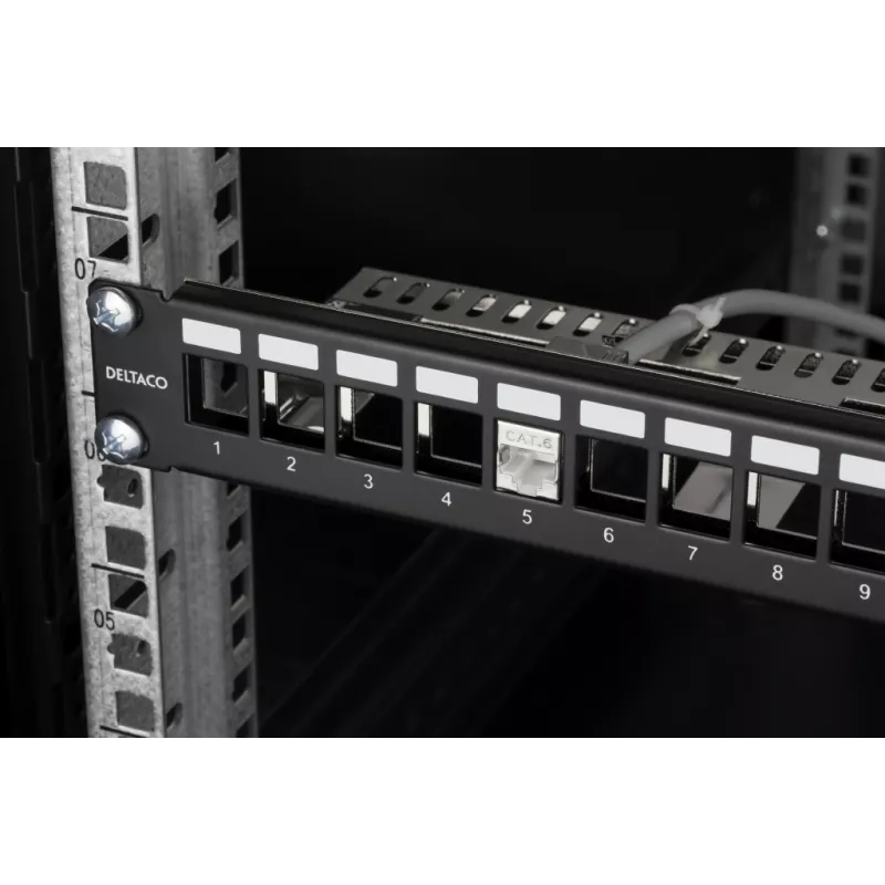 19" Keystone patch panel, 24 ports, 1U, ground cable, metal