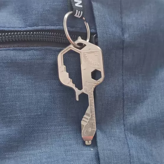 INF Multi-Tool Key: Portabel nyckelring med skruvmejsel och flasköppnare